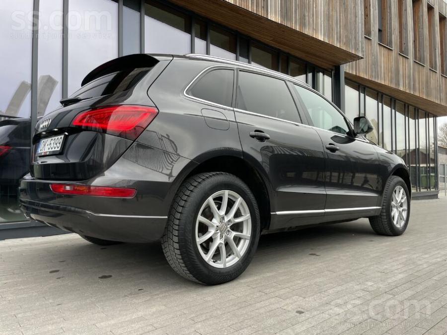 Grey Audi Q5 2014 in Tukums, with an engine capacity of 2.00 L and mileage of 272 thousand km for 12590 €, photo 18 on AUTOMOTO.COM.LV