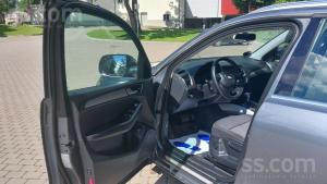 Grey Audi Q5 2014 in Aluksne, with an engine capacity of 3.00 L and mileage of 0 thousand km for 11400 €, photo 16 on AUTOMOTO.COM.LV