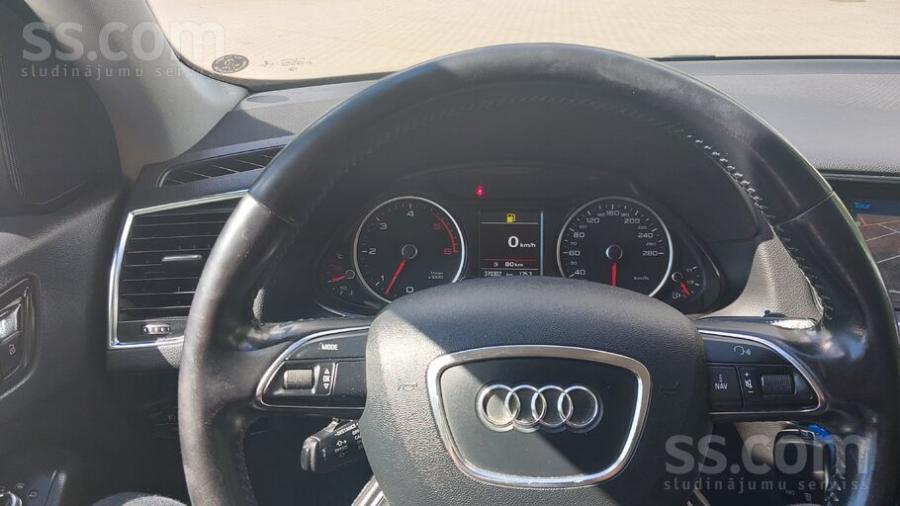 Grey Audi Q5 2014 in Aluksne, with an engine capacity of 3.00 L and mileage of 0 thousand km for 11400 €, photo 19 on AUTOMOTO.COM.LV