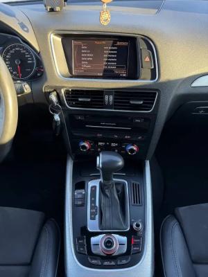 Pelēks Audi Q5 2014 Ventspils, ar dzinēja tilpumu 2.00 L un nobraukumu 248 tūkst. km par 12400 €, foto 24 vietnē AUTOMOTO.COM.LV