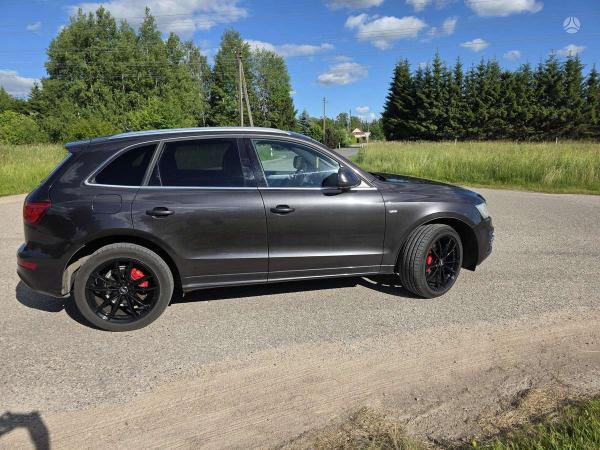 Grey Audi Q5 2014 in Utena, with an engine capacity of 2.00 L and mileage of 294 thousand km for 13500 €, photo 4 on AUTOMOTO.COM.LV