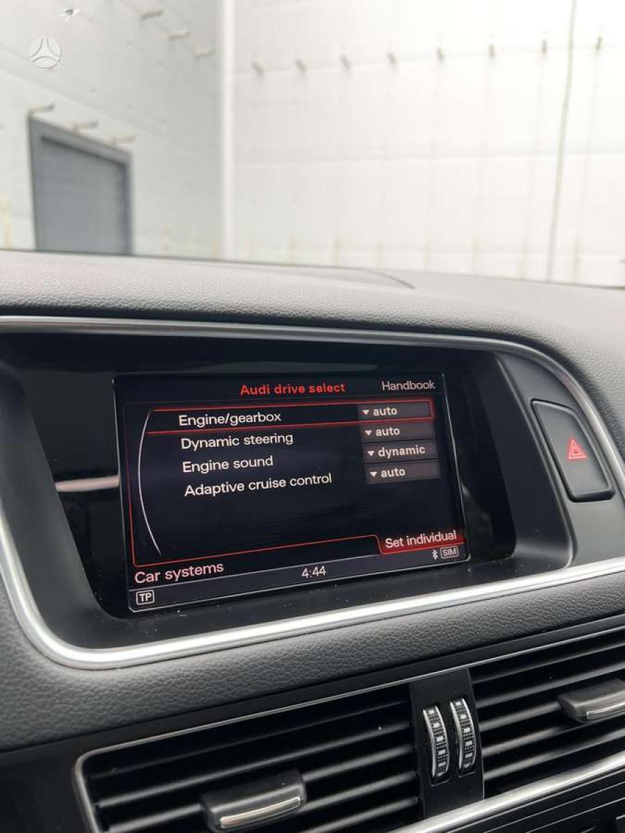 Pelēks Audi Q5 2014 Utena, ar dzinēja tilpumu 2.97 L un nobraukumu 264 tūkst. km par 13790 €, foto 56 vietnē AUTOMOTO.COM.LV