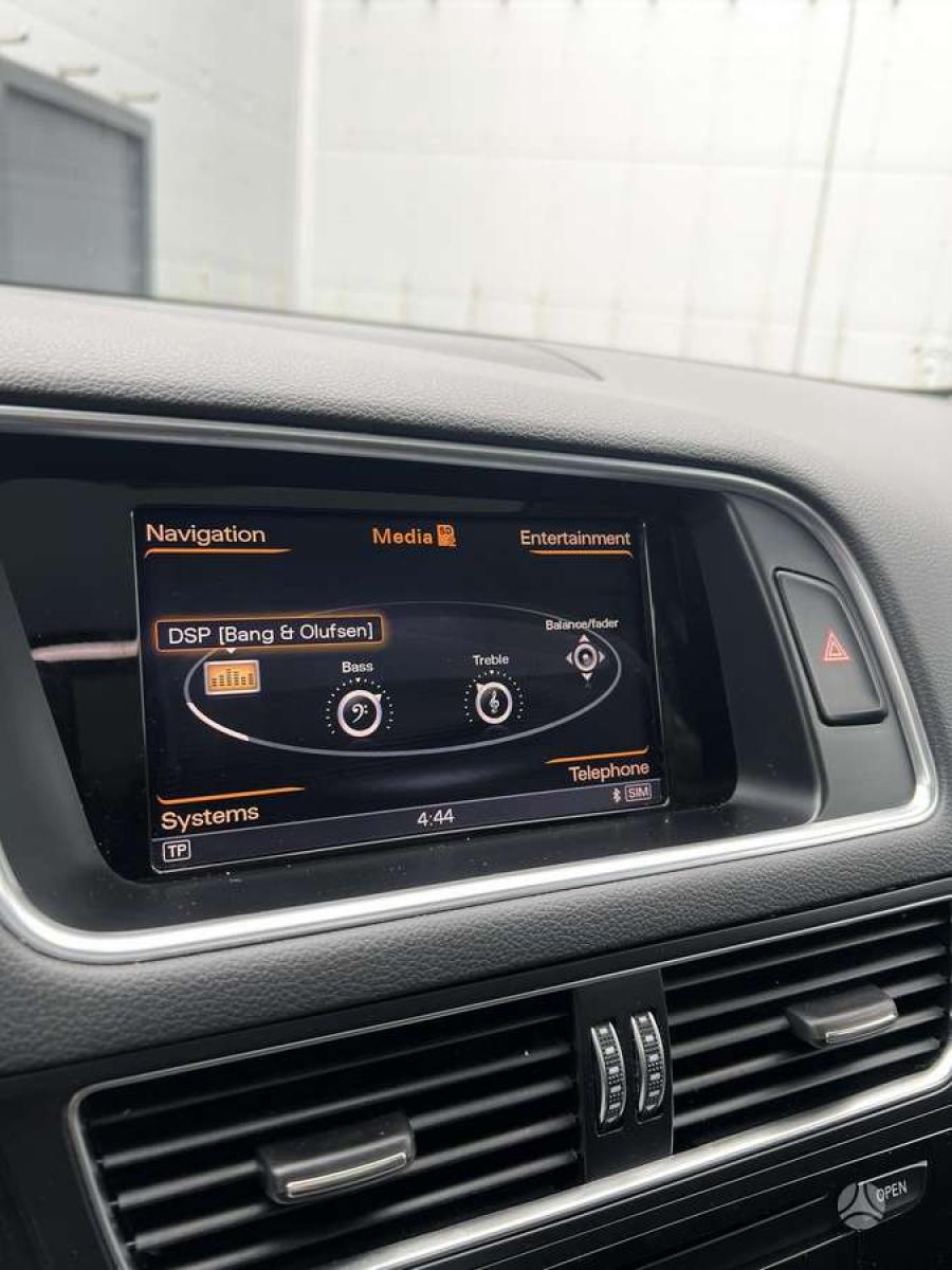 Pelēks Audi Q5 2014 Utena, ar dzinēja tilpumu 2.97 L un nobraukumu 264 tūkst. km par 13790 €, foto 57 vietnē AUTOMOTO.COM.LV