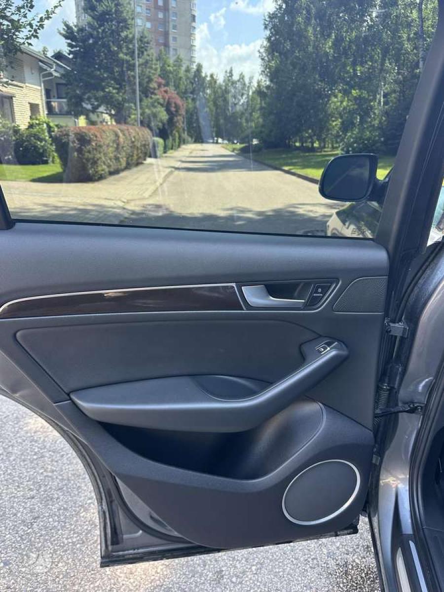 Grey Audi Q5 2014 in Vilnius, with an engine capacity of 1.98 L and mileage of 204 thousand km for 11650 €, photo 19 on AUTOMOTO.COM.LV