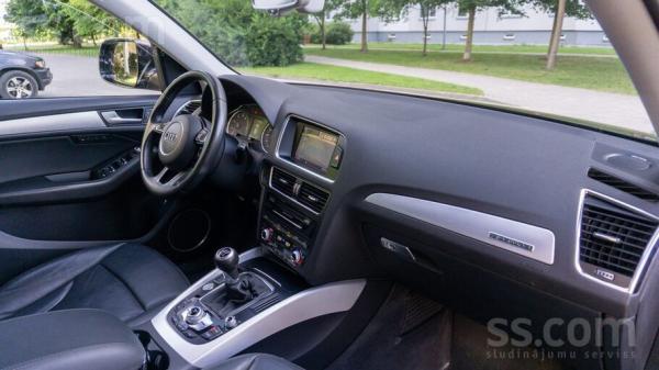 Grey Audi Q5 2014 in Riga, with an engine capacity of 2.00 L and mileage of 189 thousand km for 12590 €, photo 10 on AUTOMOTO.COM.LV