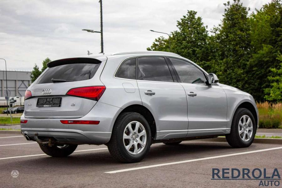 Grey Audi Q5 2014 in Kaunas, with an engine capacity of 1.97 L and mileage of 214 thousand km for 12700 €, photo 5 on AUTOMOTO.COM.LV