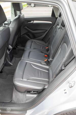 Grey Audi Q5 2014 in Kaunas, with an engine capacity of 1.97 L and mileage of 214 thousand km for 12700 €, photo 13 on AUTOMOTO.COM.LV