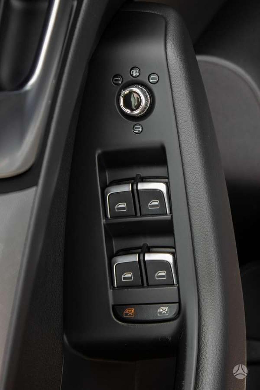 Grey Audi Q5 2014 in Kaunas, with an engine capacity of 1.97 L and mileage of 214 thousand km for 12700 €, photo 18 on AUTOMOTO.COM.LV