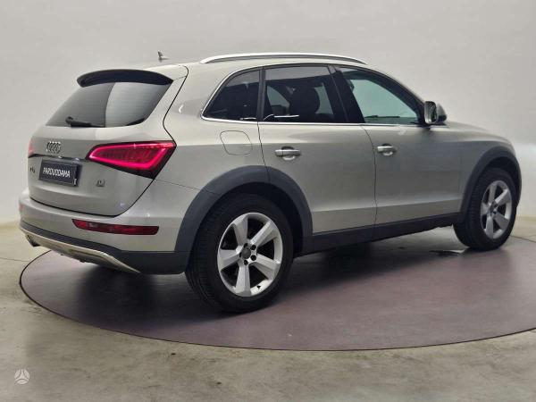 Grey Audi Q5 2014 in Panevezys, with an engine capacity of 1.97 L and mileage of 202 thousand km for 14490 €, photo 4 on AUTOMOTO.COM.LV