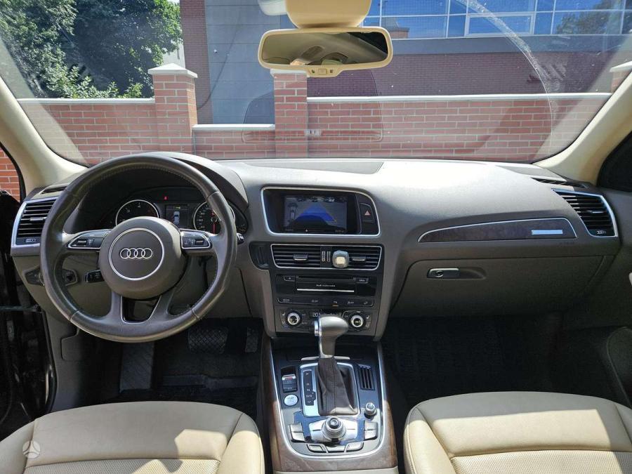 Pelēks Audi Q5 2014 Klaipėda, ar dzinēja tilpumu 2.97 L un nobraukumu 199 tūkst. km par 14999 €, foto 23 vietnē AUTOMOTO.COM.LV