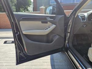 Pelēks Audi Q5 2014 Klaipėda, ar dzinēja tilpumu 2.97 L un nobraukumu 199 tūkst. km par 14999 €, foto 30 vietnē AUTOMOTO.COM.LV