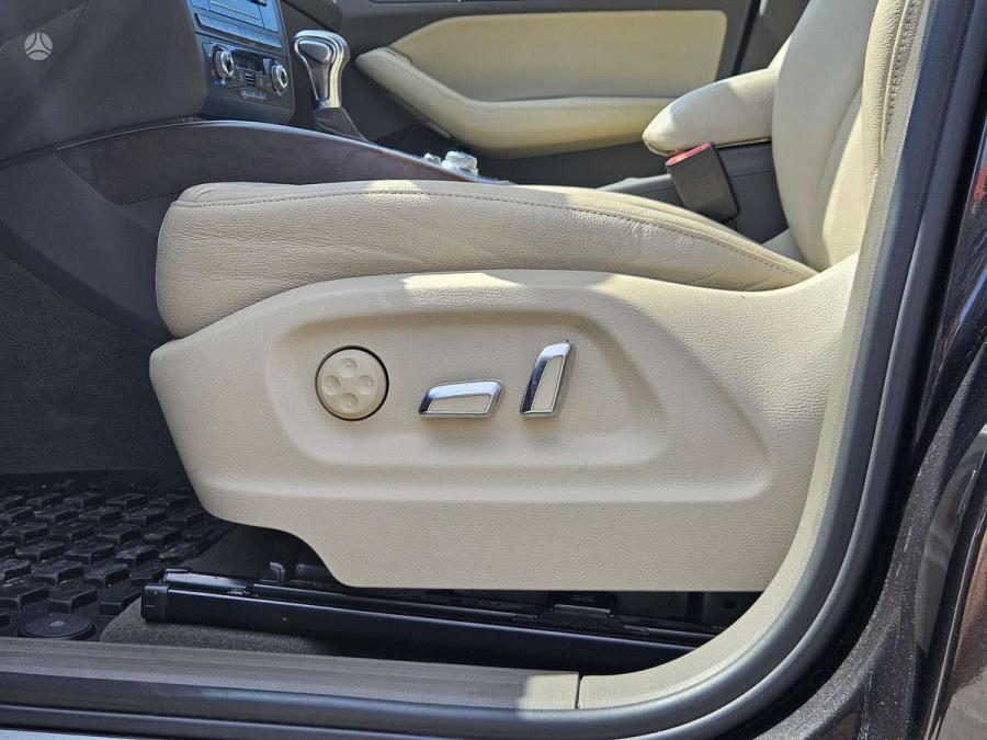 Pelēks Audi Q5 2014 Klaipėda, ar dzinēja tilpumu 2.97 L un nobraukumu 199 tūkst. km par 14999 €, foto 34 vietnē AUTOMOTO.COM.LV