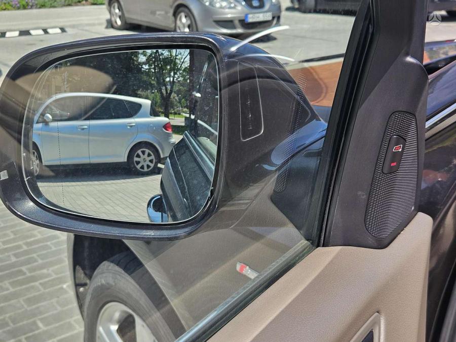 Pelēks Audi Q5 2014 Klaipėda, ar dzinēja tilpumu 2.97 L un nobraukumu 199 tūkst. km par 14999 €, foto 36 vietnē AUTOMOTO.COM.LV
