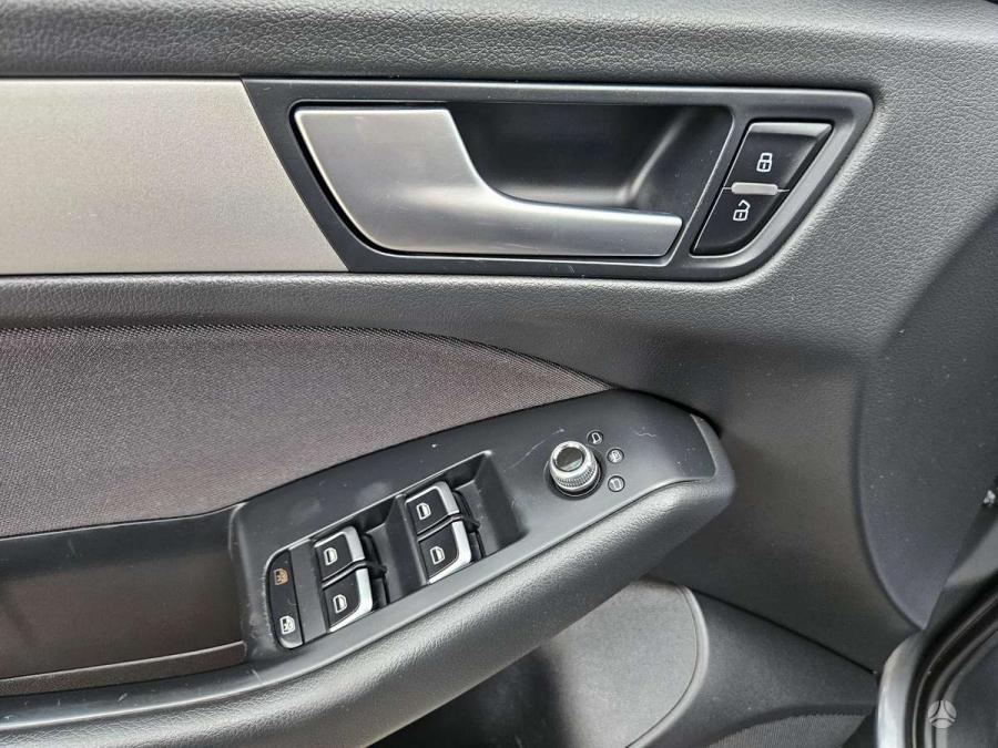 Pelēks Audi Q5 2014 Šauļi, ar dzinēja tilpumu 1.97 L un nobraukumu 268 tūkst. km par 11950 €, foto 31 vietnē AUTOMOTO.COM.LV
