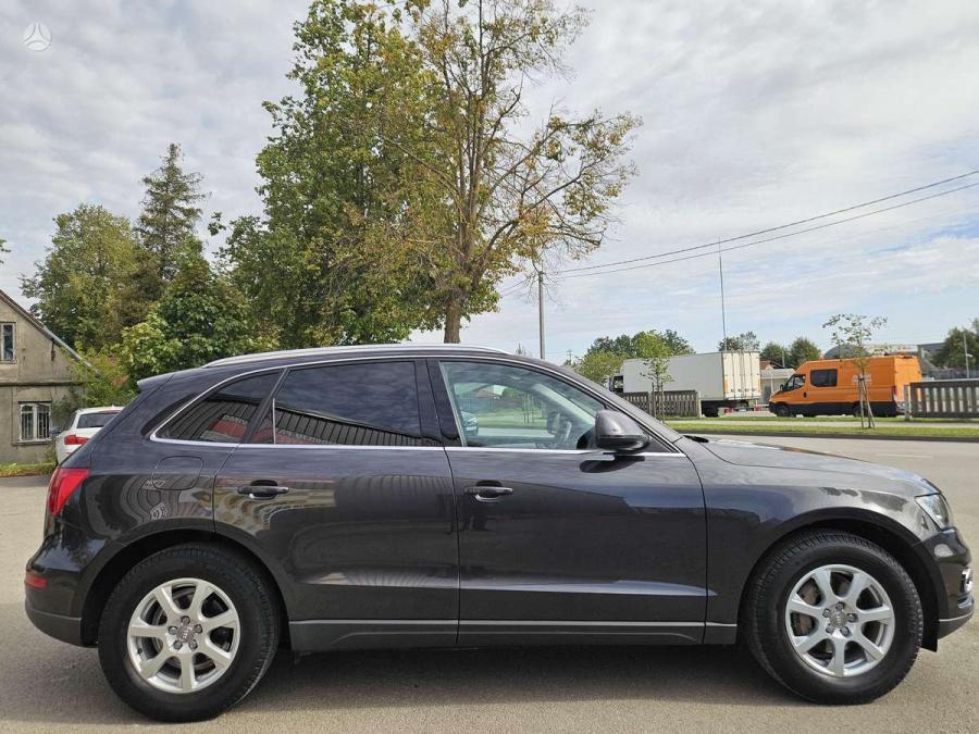Pelēks Audi Q5 2014 Šauļi, ar dzinēja tilpumu 1.97 L un nobraukumu 228 tūkst. km par 11950 €, foto 7 vietnē AUTOMOTO.COM.LV