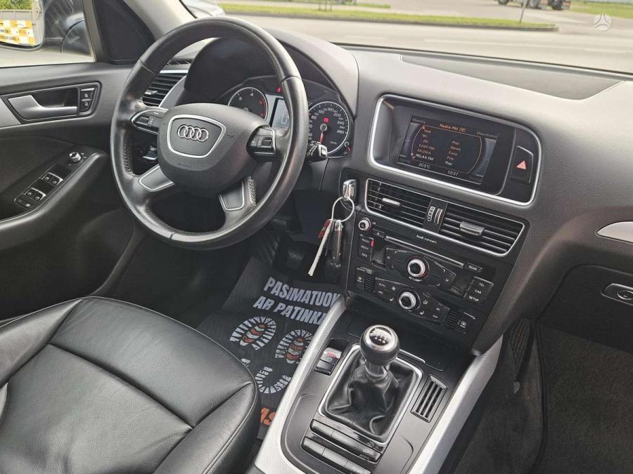 Pelēks Audi Q5 2014 Šauļi, ar dzinēja tilpumu 1.97 L un nobraukumu 228 tūkst. km par 11950 €, foto 18 vietnē AUTOMOTO.COM.LV