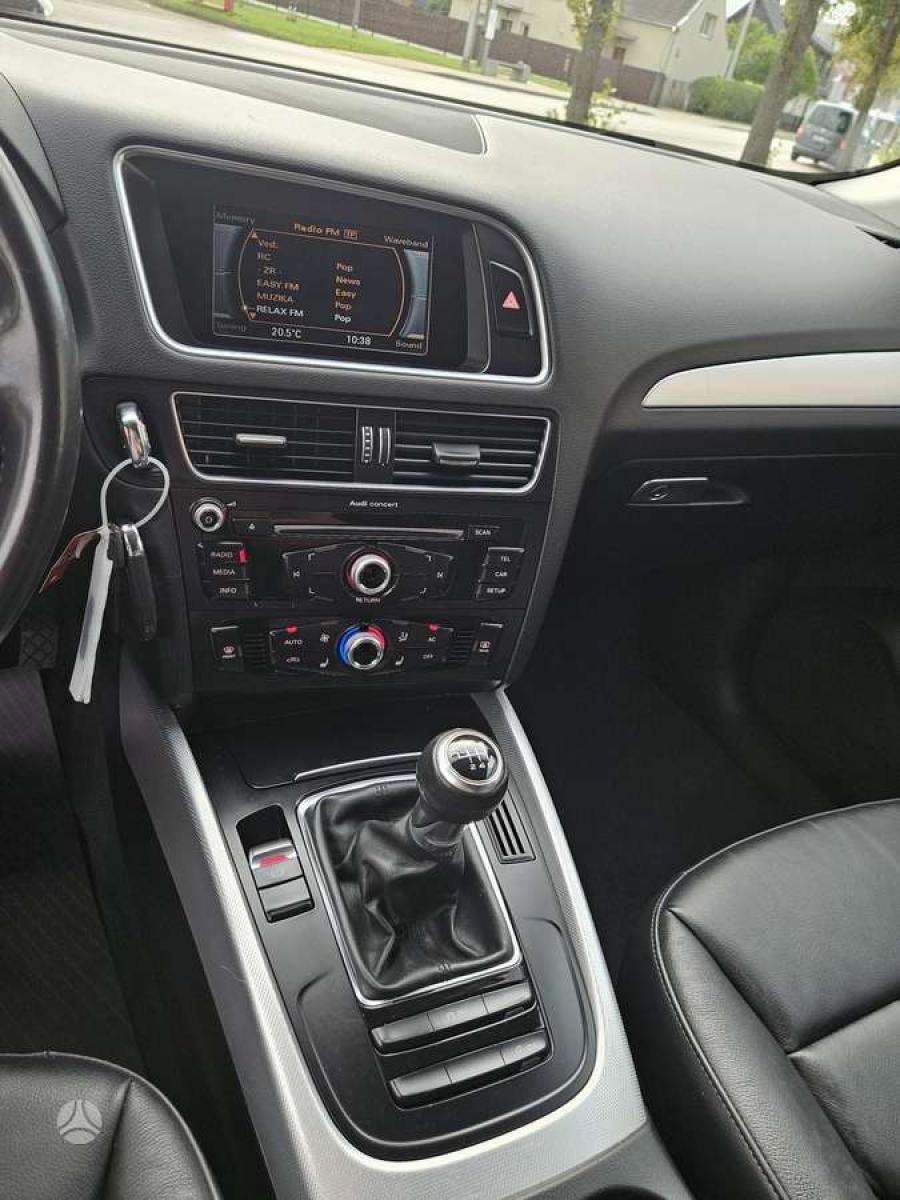 Pelēks Audi Q5 2014 Šauļi, ar dzinēja tilpumu 1.97 L un nobraukumu 228 tūkst. km par 11950 €, foto 19 vietnē AUTOMOTO.COM.LV