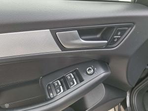 Pelēks Audi Q5 2014 Šauļi, ar dzinēja tilpumu 1.97 L un nobraukumu 228 tūkst. km par 11950 €, foto 21 vietnē AUTOMOTO.COM.LV