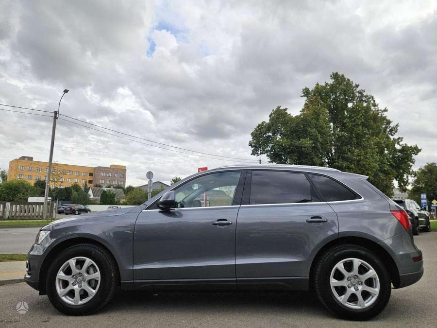Grey Audi Q5 2014 in Siauliai, with an engine capacity of 1.97 L and mileage of 268 thousand km for 11450 €, photo 7 on AUTOMOTO.COM.LV