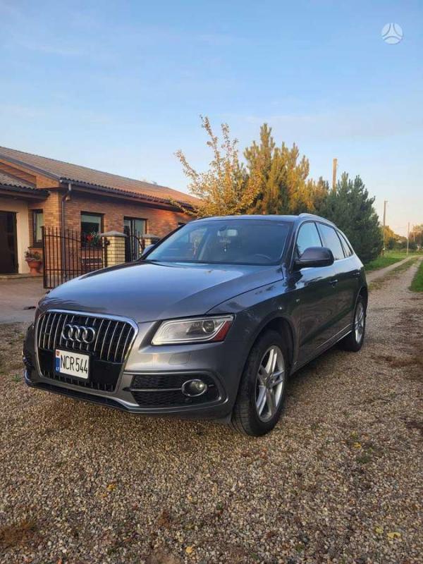 Audi Q5 2014 in Siauliai on AUTOMOTO.COM.LV Grey Audi Q5 2014 in Siauliai, with an engine capacity of 3.00 L and mileage of 184 thousand km for 12000 €, photo 5 on AUTOMOTO.COM.LV