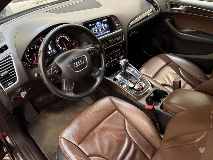 Pelēks Audi Q5 2014 Viļņa, ar dzinēja tilpumu 3.00 L un nobraukumu 237 tūkst. km par 9990 €, foto 12 vietnē AUTOMOTO.COM.LV