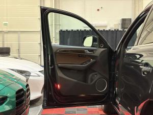Pelēks Audi Q5 2014 Viļņa, ar dzinēja tilpumu 3.00 L un nobraukumu 237 tūkst. km par 9990 €, foto 13 vietnē AUTOMOTO.COM.LV