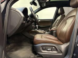 Pelēks Audi Q5 2014 Viļņa, ar dzinēja tilpumu 3.00 L un nobraukumu 237 tūkst. km par 9990 €, foto 15 vietnē AUTOMOTO.COM.LV
