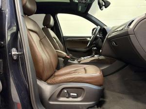 Pelēks Audi Q5 2014 Viļņa, ar dzinēja tilpumu 3.00 L un nobraukumu 237 tūkst. km par 9990 €, foto 18 vietnē AUTOMOTO.COM.LV