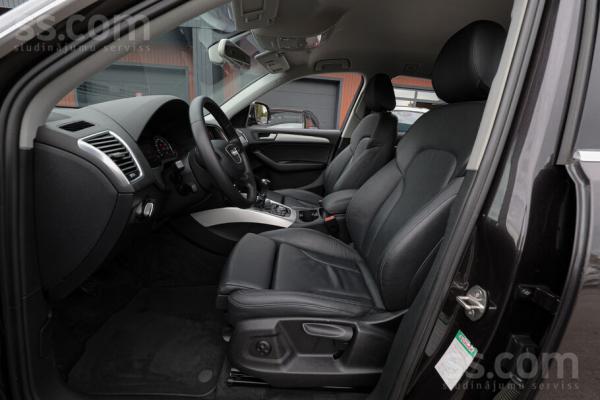 Audi Q5 2014 in Jelgava on AUTOMOTO.COM.LV Grey Audi Q5 2014 in Jelgava, with an engine capacity of 2.00 L and mileage of 0 thousand km for 12500 β¬, photo 8 on AUTOMOTO.COM.LV
