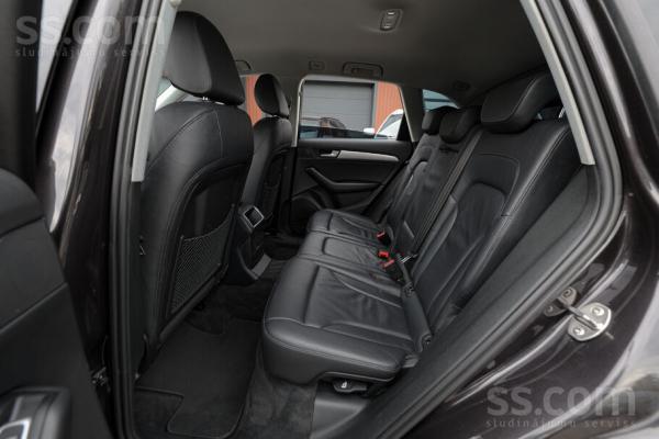 Audi Q5 2014 in Jelgava on AUTOMOTO.COM.LV Grey Audi Q5 2014 in Jelgava, with an engine capacity of 2.00 L and mileage of 0 thousand km for 12500 β¬, photo 11 on AUTOMOTO.COM.LV