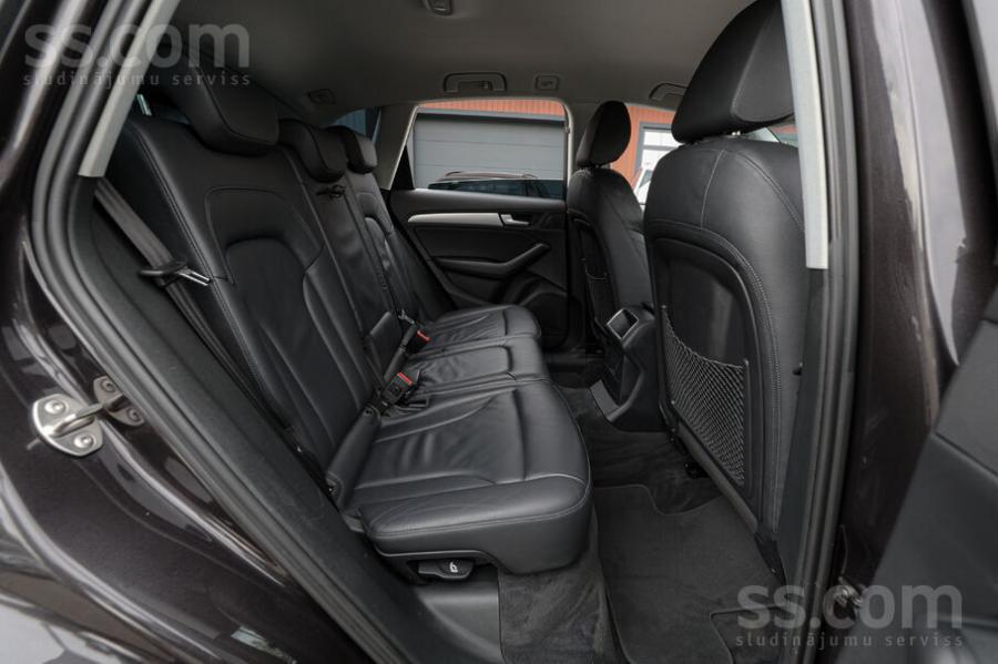 Pelēks Audi Q5 2014 Jelgava, ar dzinēja tilpumu 2.00 L un nobraukumu 0 tūkst. km par 12500 €, foto 12 vietnē AUTOMOTO.COM.LV