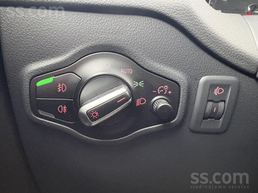 Pelēks Audi Q5 2014 Daugavpils, ar dzinēja tilpumu 2.00 L un nobraukumu 167 tūkst. km par 12950 €, foto 17 vietnē AUTOMOTO.COM.LV