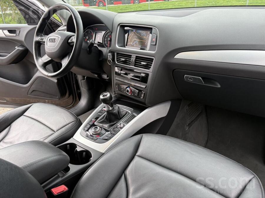 Pelēks Audi Q5 2014 Daugavpils, ar dzinēja tilpumu 2.00 L un nobraukumu 167 tūkst. km par 12950 €, foto 25 vietnē AUTOMOTO.COM.LV