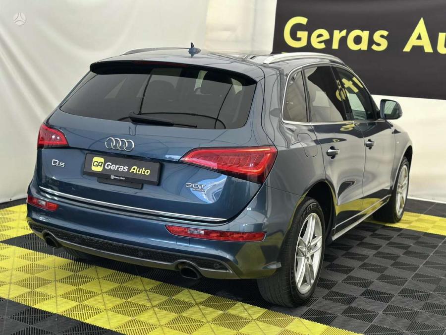 Pelēks Audi Q5 2015 Viļņa, ar dzinēja tilpumu 3.00 L un nobraukumu 196 tūkst. km par 14490 €, foto 4 vietnē AUTOMOTO.COM.LV
