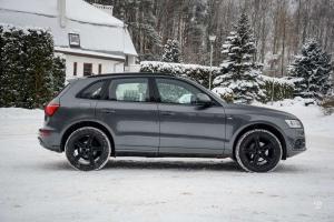Pelēks Audi Q5 2015 Elektrėnai, ar dzinēja tilpumu 2.00 L un nobraukumu 266 tūkst. km par 13450 €, foto 4 vietnē AUTOMOTO.COM.LV
