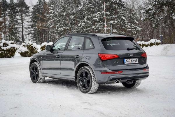 Grey Audi Q5 2015 in Elektrenai, with an engine capacity of 2.00 L and mileage of 266 thousand km for 13450 €, photo 7 on AUTOMOTO.COM.LV