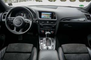 Pelēks Audi Q5 2015 Elektrėnai, ar dzinēja tilpumu 2.00 L un nobraukumu 266 tūkst. km par 13450 €, foto 9 vietnē AUTOMOTO.COM.LV