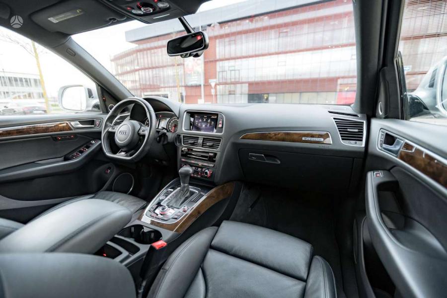 Pelēks Audi Q5 2015 Klaipėda, ar dzinēja tilpumu 3.00 L un nobraukumu 149 tūkst. km par 14999 €, foto 32 vietnē AUTOMOTO.COM.LV