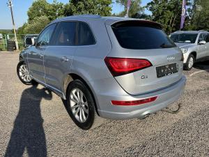 Pelēks Audi Q5 2015 Alīta, ar dzinēja tilpumu 1.97 L un nobraukumu 250 tūkst. km par 14200 €, foto 4 vietnē AUTOMOTO.COM.LV