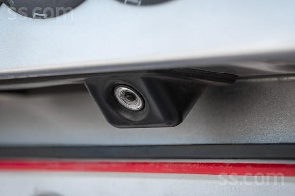 Grey Audi Q5 2015 in Riga, with an engine capacity of 2.00 L and mileage of 160 thousand km for 15750 €, photo 8 on AUTOMOTO.COM.LV