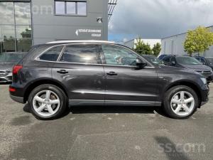 Grey Audi Q5 2015 in Riga, with an engine capacity of 3.00 L and mileage of 300 thousand km for 12900 €, photo 6 on AUTOMOTO.COM.LV