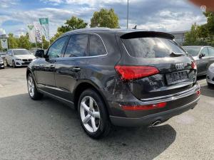 Grey Audi Q5 2015 in Riga, with an engine capacity of 2.97 L and mileage of 300 thousand km for 12900 €, photo 4 on AUTOMOTO.COM.LV