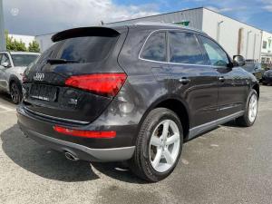 Grey Audi Q5 2015 in Riga, with an engine capacity of 2.97 L and mileage of 300 thousand km for 12900 €, photo 5 on AUTOMOTO.COM.LV