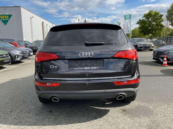 Grey Audi Q5 2015 in Riga, with an engine capacity of 2.97 L and mileage of 300 thousand km for 12900 €, photo 6 on AUTOMOTO.COM.LV