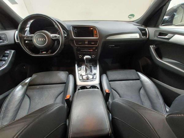 Grey Audi Q5 2015 in Riga, with an engine capacity of 2.97 L and mileage of 300 thousand km for 12900 €, photo 8 on AUTOMOTO.COM.LV