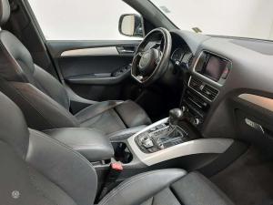 Grey Audi Q5 2015 in Riga, with an engine capacity of 2.97 L and mileage of 300 thousand km for 12900 €, photo 10 on AUTOMOTO.COM.LV