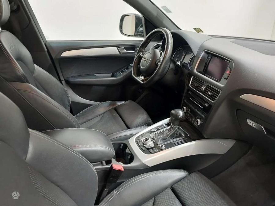 Grey Audi Q5 2015 in Riga, with an engine capacity of 2.97 L and mileage of 300 thousand km for 12900 €, photo 10 on AUTOMOTO.COM.LV