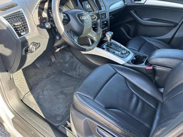 Grey Audi Q5 2015 in Alytus, with an engine capacity of 1.97 L and mileage of 250 thousand km for 14400 €, photo 10 on AUTOMOTO.COM.LV