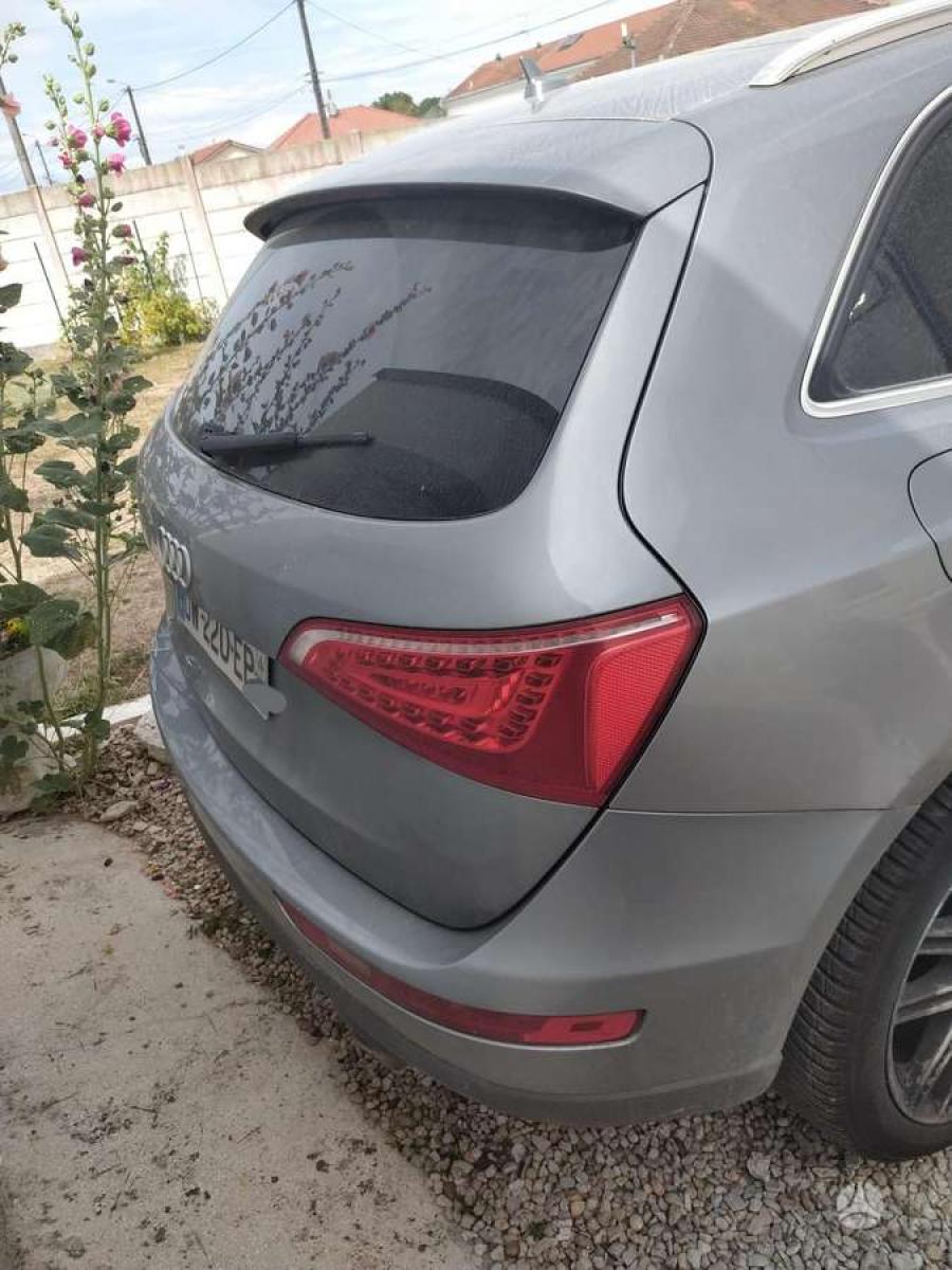Grey Audi Q5 2015 in Vilnius, with an engine capacity of 2.97 L and mileage of 330 thousand km for 7500 €, photo 7 on AUTOMOTO.COM.LV