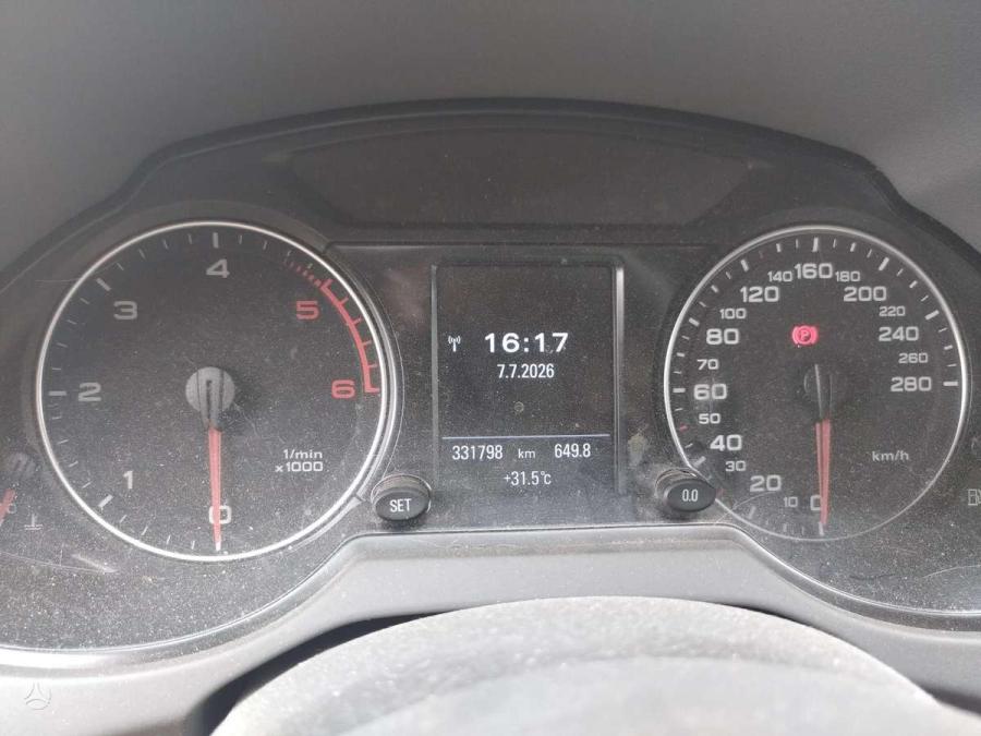 Grey Audi Q5 2015 in Vilnius, with an engine capacity of 2.97 L and mileage of 330 thousand km for 7500 €, photo 12 on AUTOMOTO.COM.LV